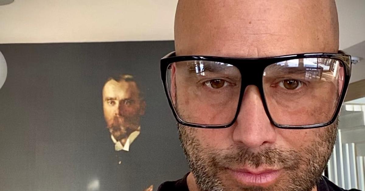 Daniel Corbin publie une superbe photo de voyage avec celle qui semble ...