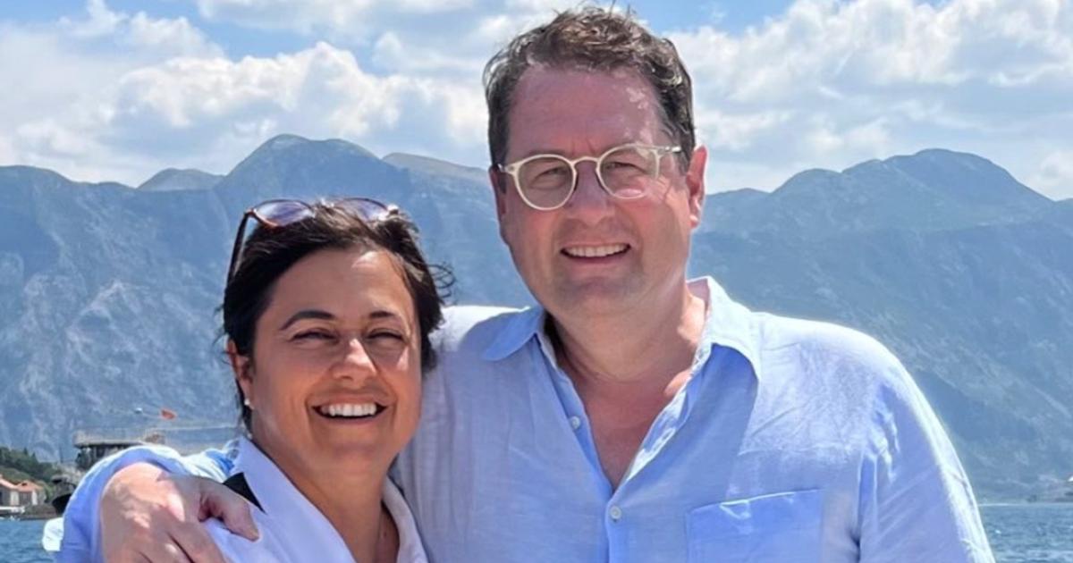 Bernard Drainville souligne ses 25 ans de mariage avec une rare photo de couple! - Monde de Stars