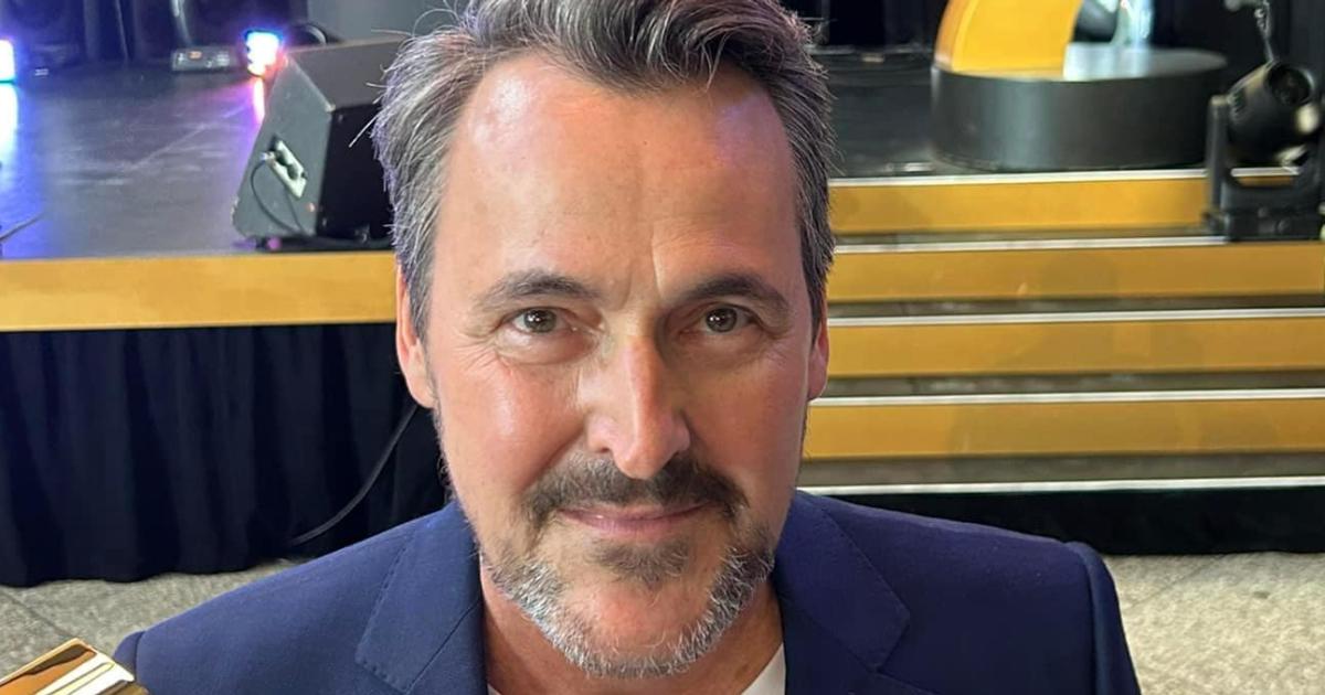 Guy A. Lepage partage une photo de son fils Théo alors qu'il était bébé pour souligner son ...