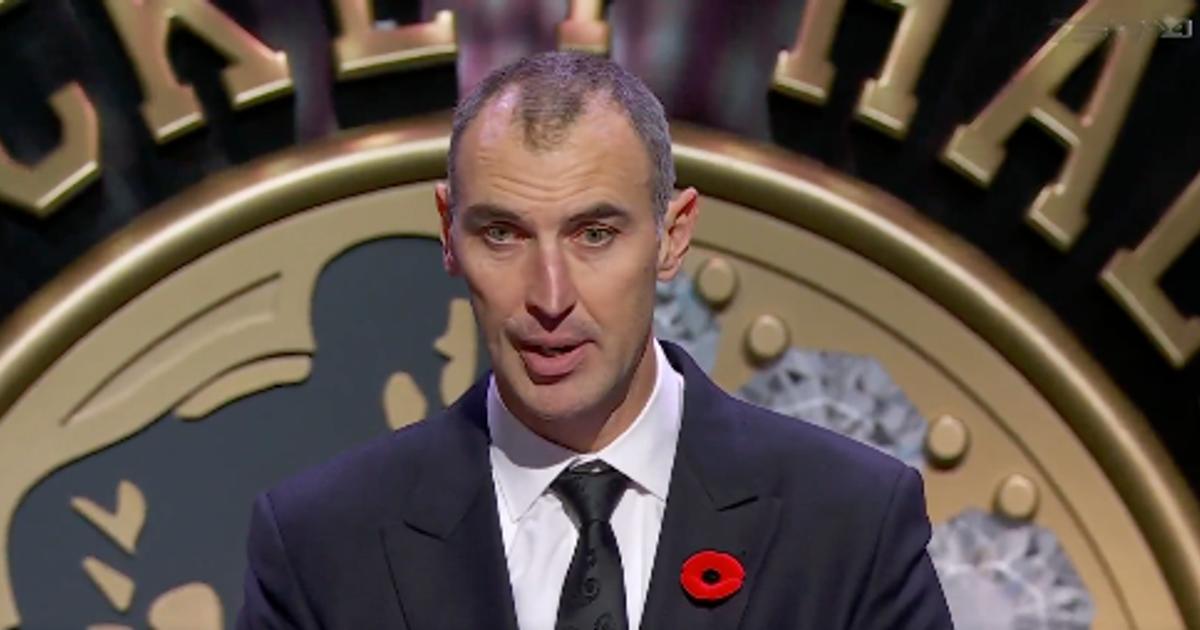 An emotional Zdeno Chara delivers a stirring Hall of Fame speech ...
